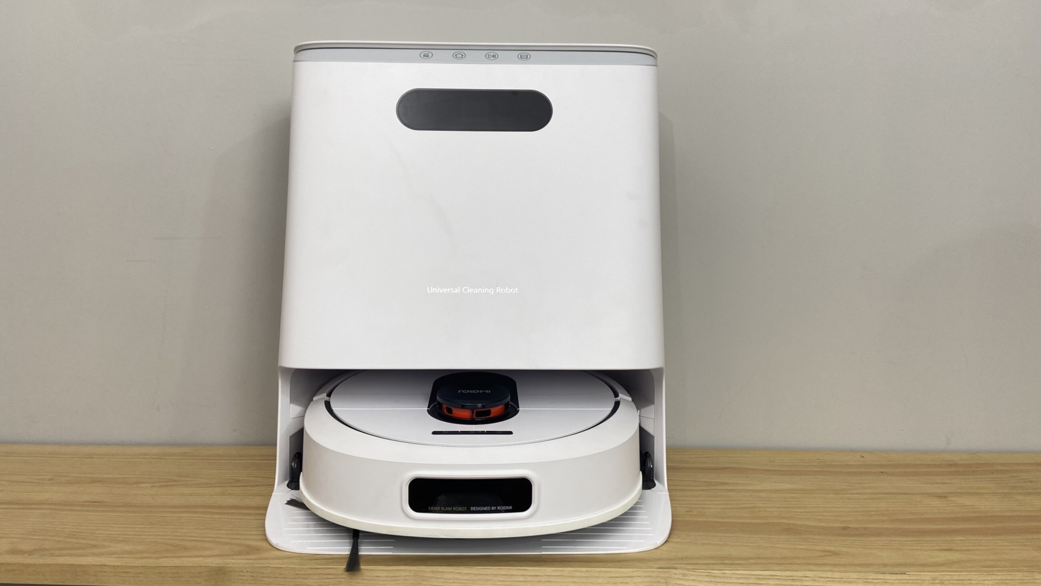 Lý do bạn nên chọn robot hút bụi tự động đa chức năng: đổ rác, giặt giẻ ...