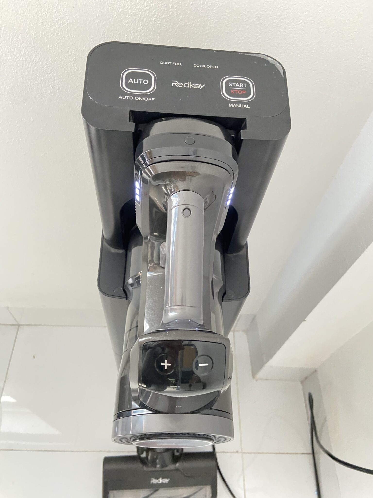 Review máy hút bụi cầm tay không dây Redkey P7 Plus