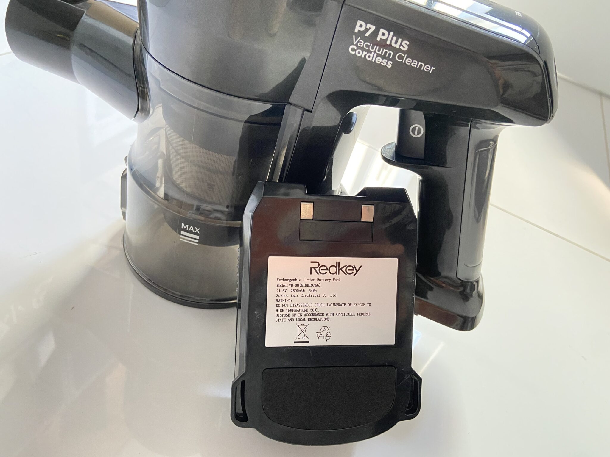 Review máy hút bụi cầm tay không dây Redkey P7 Plus